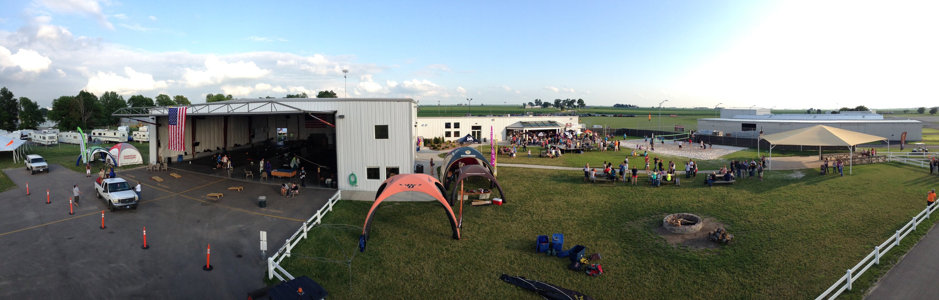 Skydiving Licensed Jumpers | Chicagoland Skydiving Center