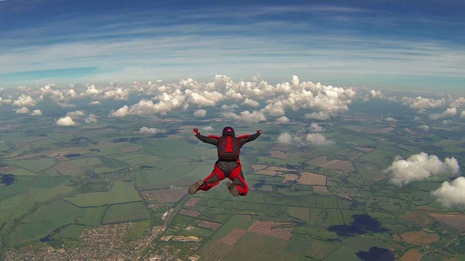 Ready to Solo Skydive? Skydiving License Requirements Explained